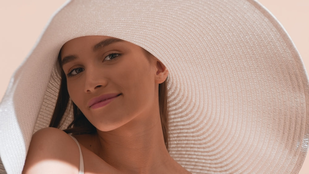 Protecting Your Hair From The Sun: Why You Need To Do It And How – Salonbar